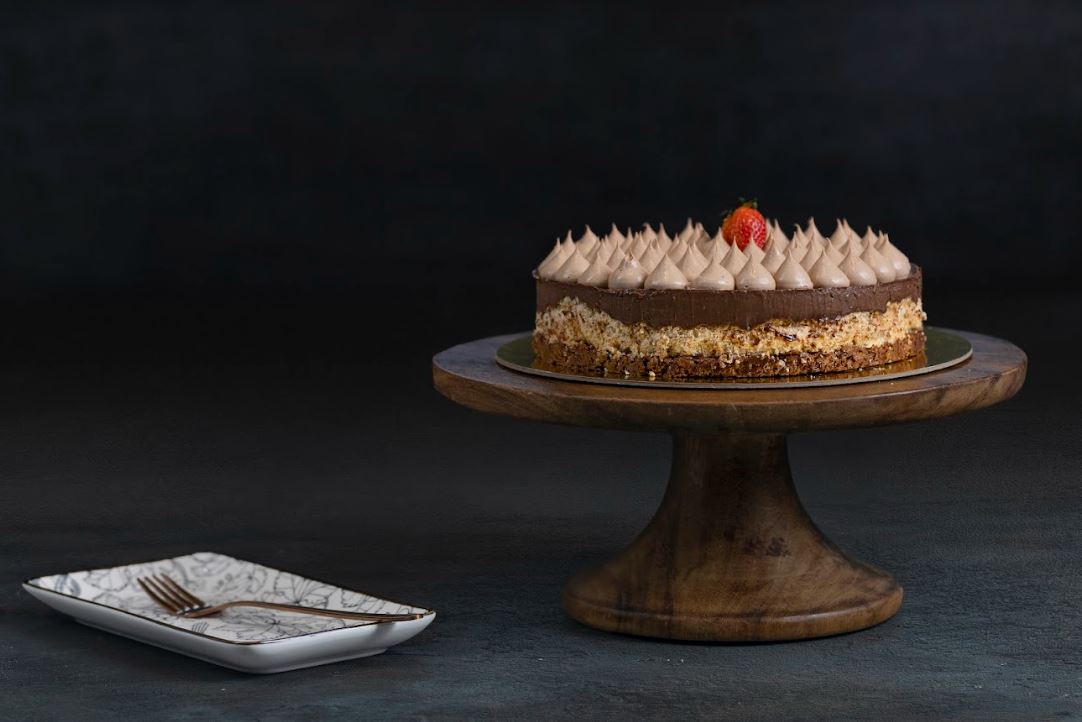 Le Petit Antoine Cupid 6" x 2" – Heavenly Desserts