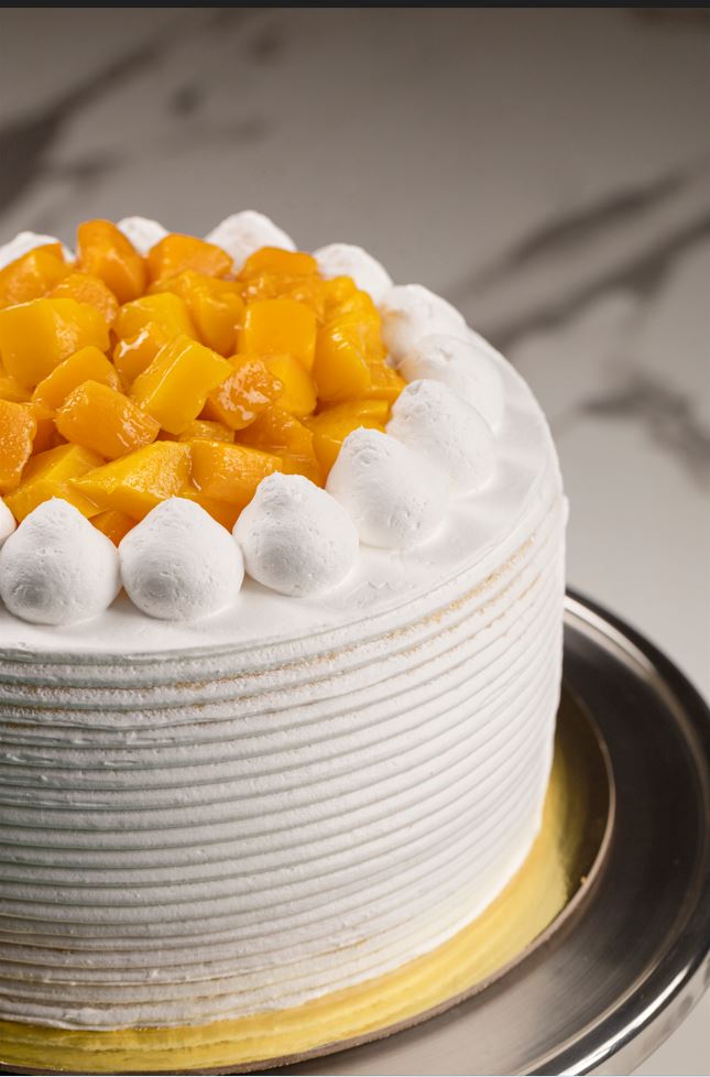 Mango Shortcake Cupid 6" x 3" – Heavenly Desserts